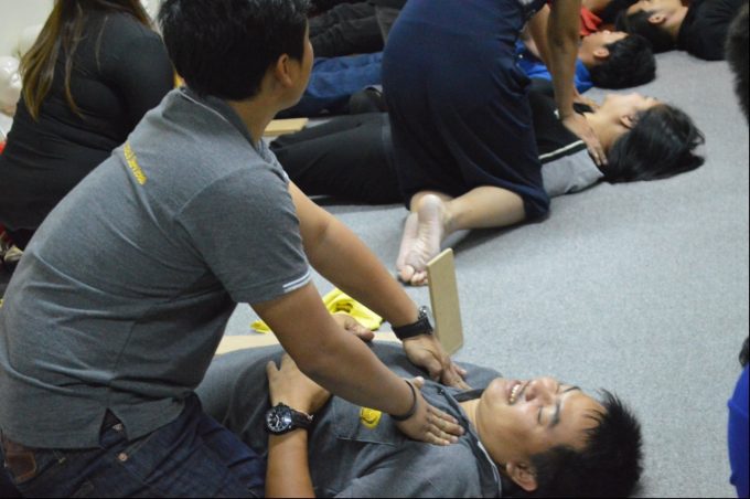 การปฐมพยาบาลและการช่วยชีวิตขั้นพื้นฐาน First Aid And Cpr Safety